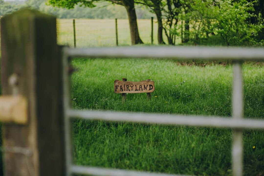 Green farm - Kent wedding photographer - Wedding photographer ...